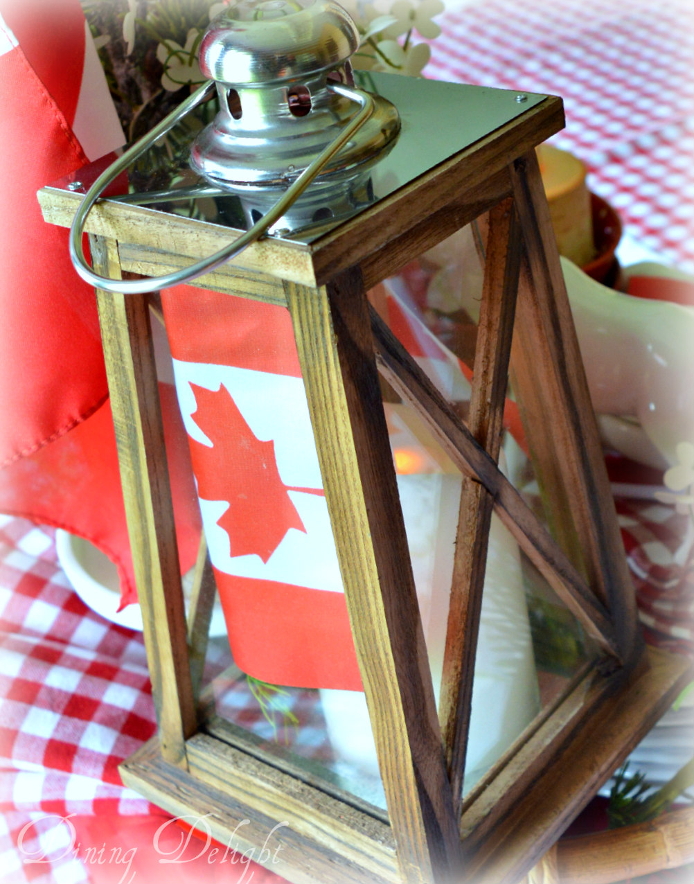 Dining Delight: Canada Day Display in a Tray