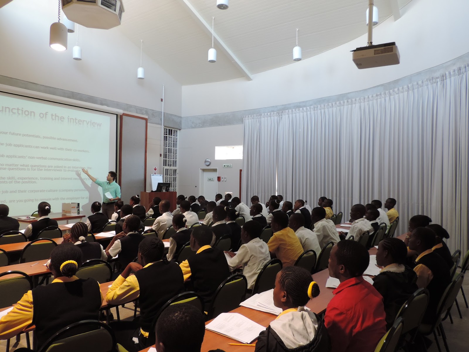 Ohangwena Regional Library - Notes & Notices: 2015