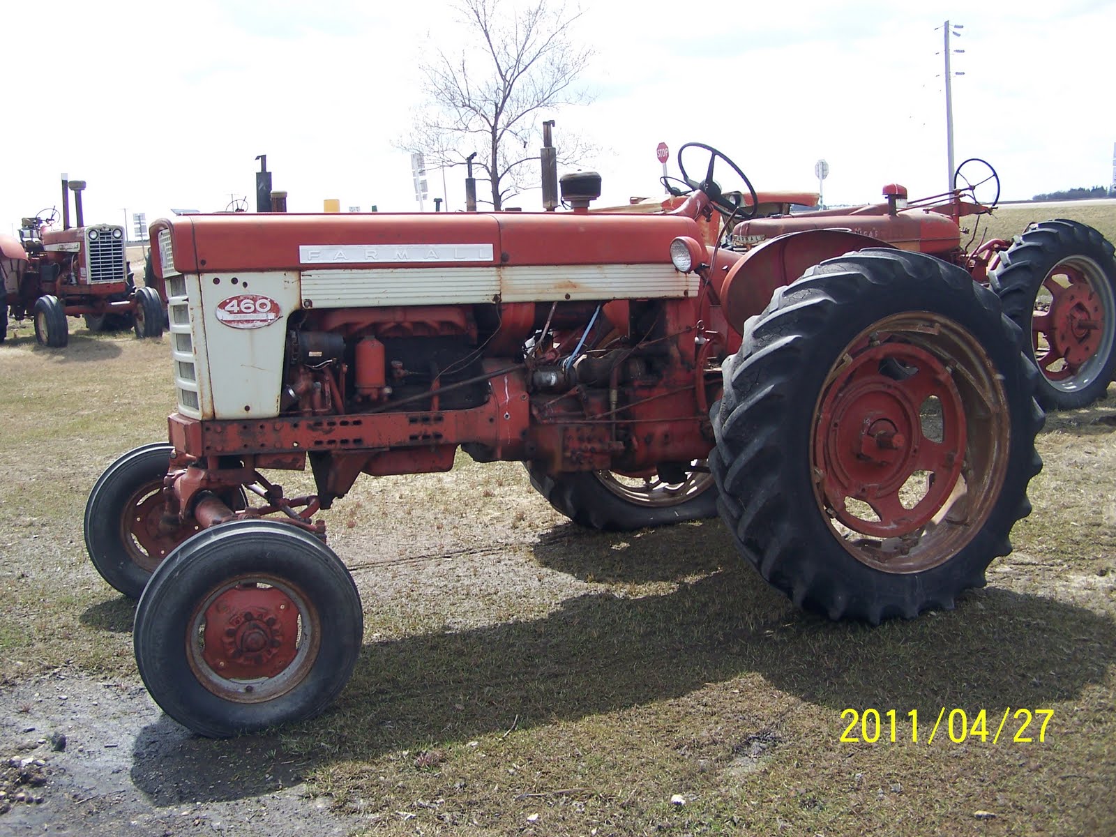 DIFFERENT COLOURED JUNK: 460 Farmall