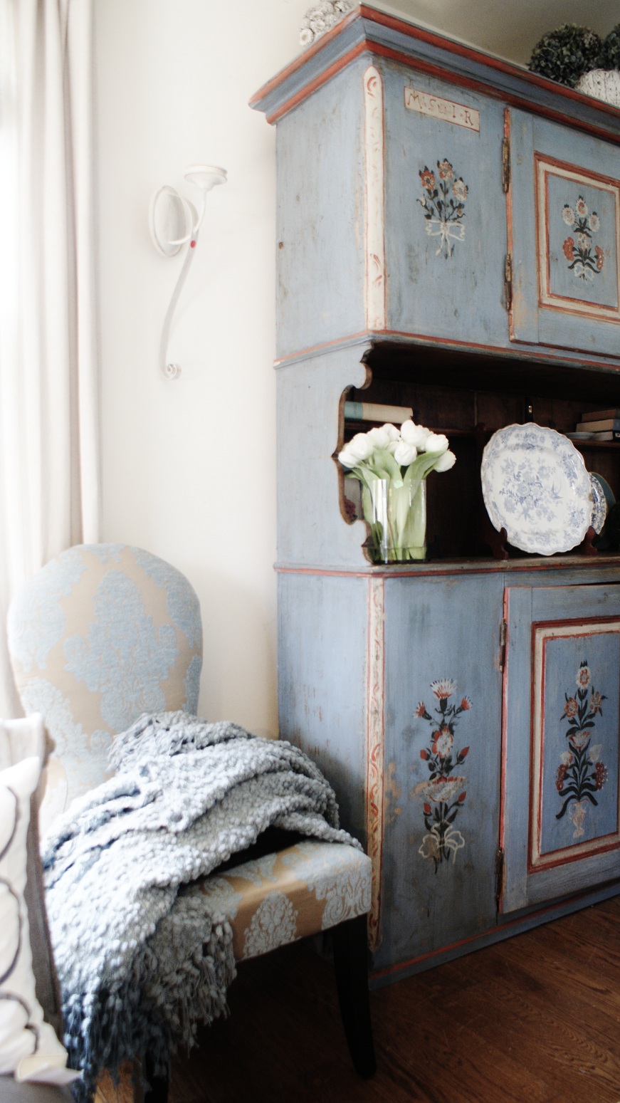 Color Outside the Lines: Spring 2012 - La Maison Home