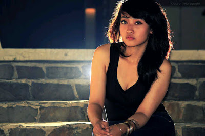 DHEMODELS: TRIA AYU UTAMI Ukuran Sangat HOT