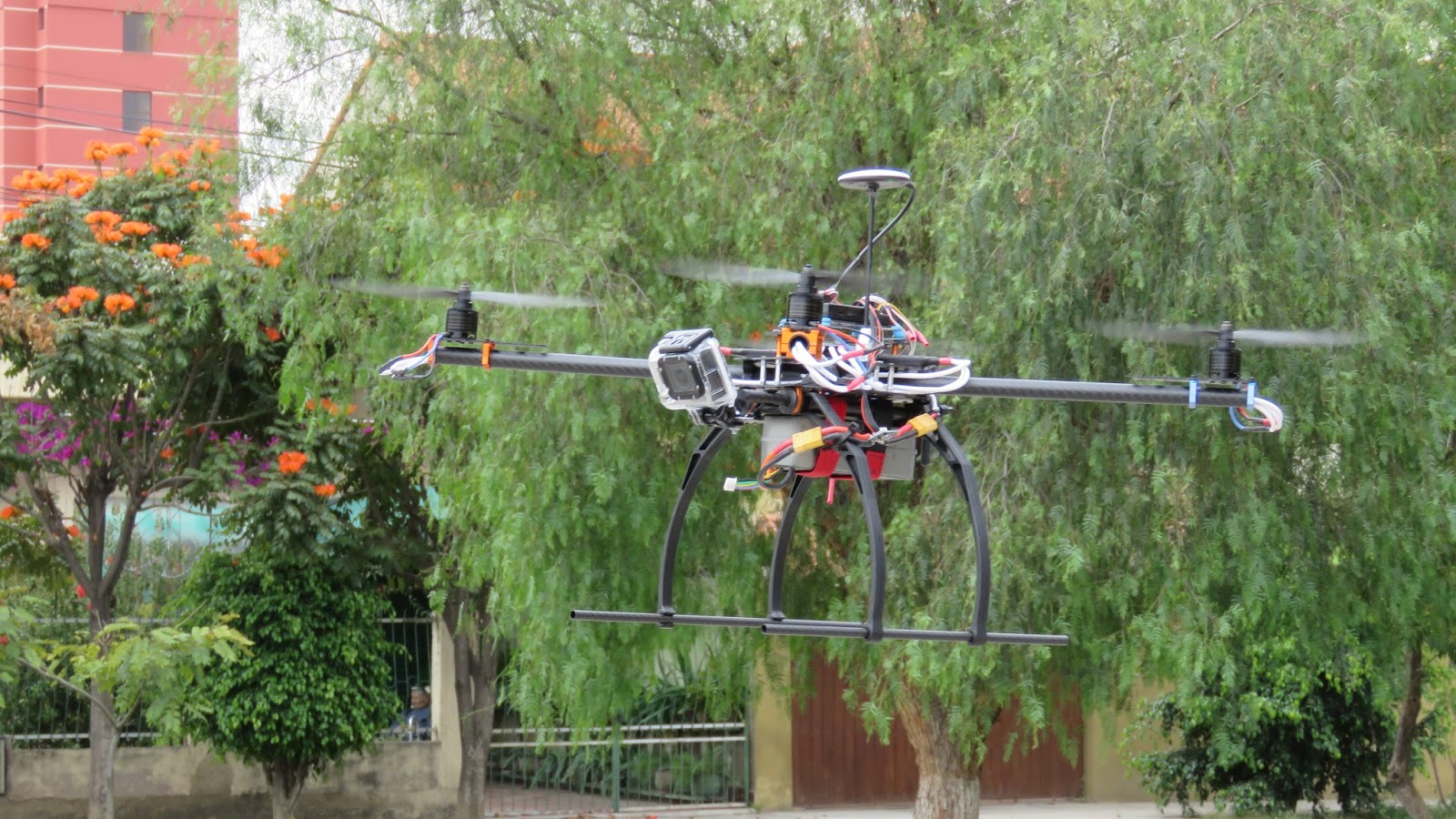 Drones in Bolivia: Drones en Bolivia