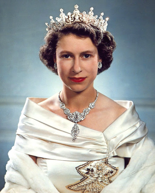 Royalty & Pomp: 06/25/16