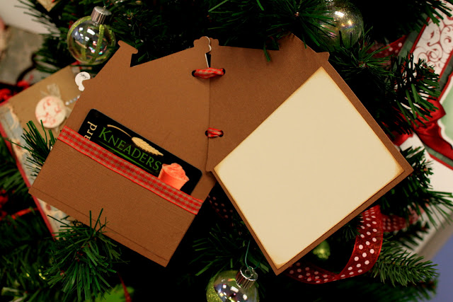 Design What You Love: Gingerbread House Gift Card Holder