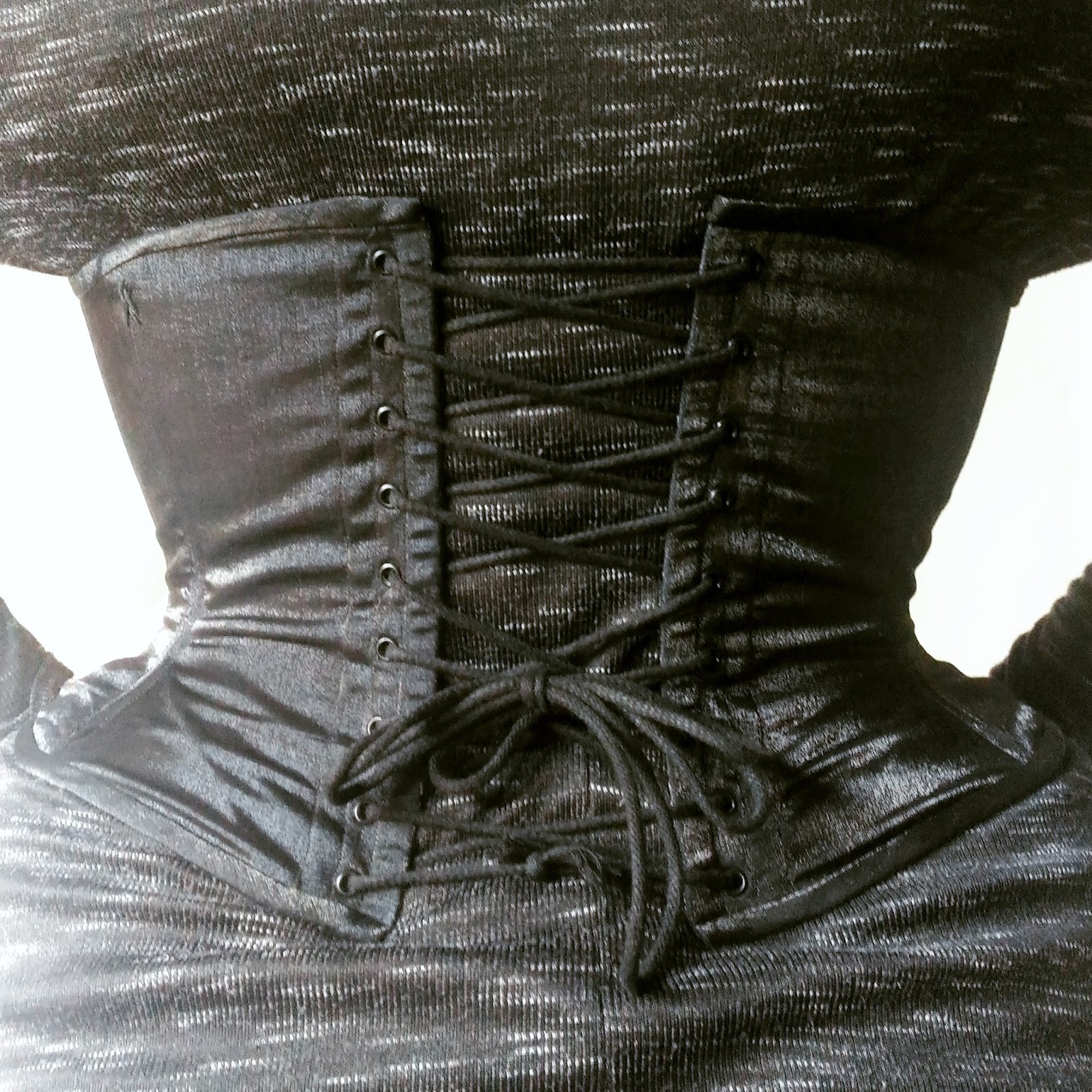 Making of: Corset - Snow Rose