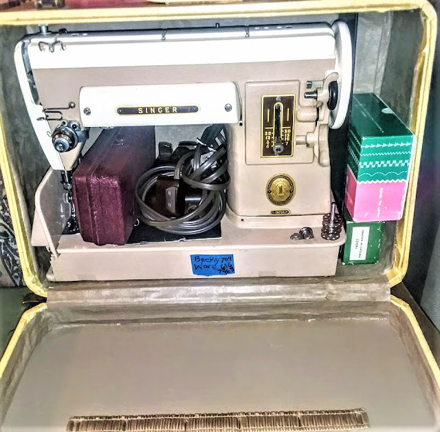 Singer 301 Sewing Machine
