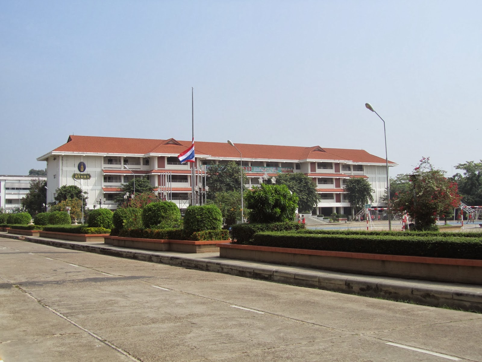 Expect the unexpected: Benchama Maharat School