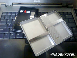 Korek Unik + Kotak Rokok Logo Black & A-mild - Lapak Korek