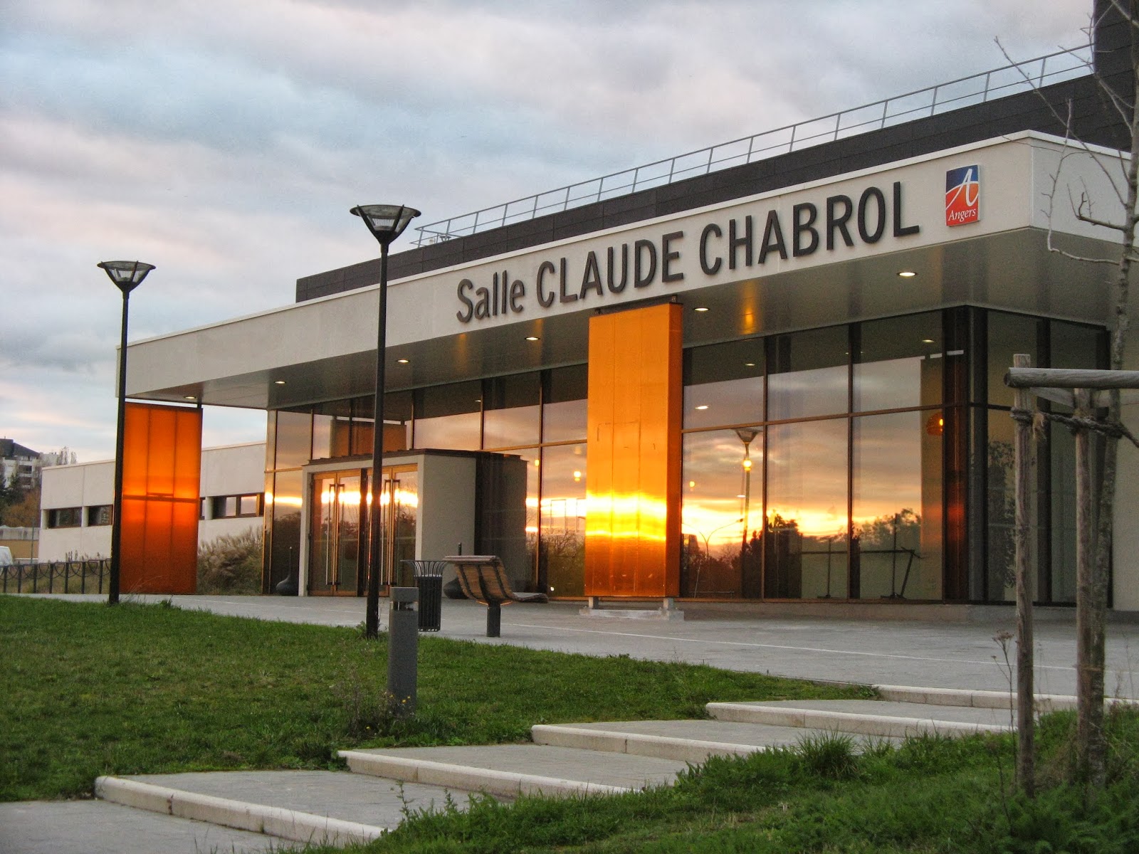 Karin Serres: “Tag" naît à Angers