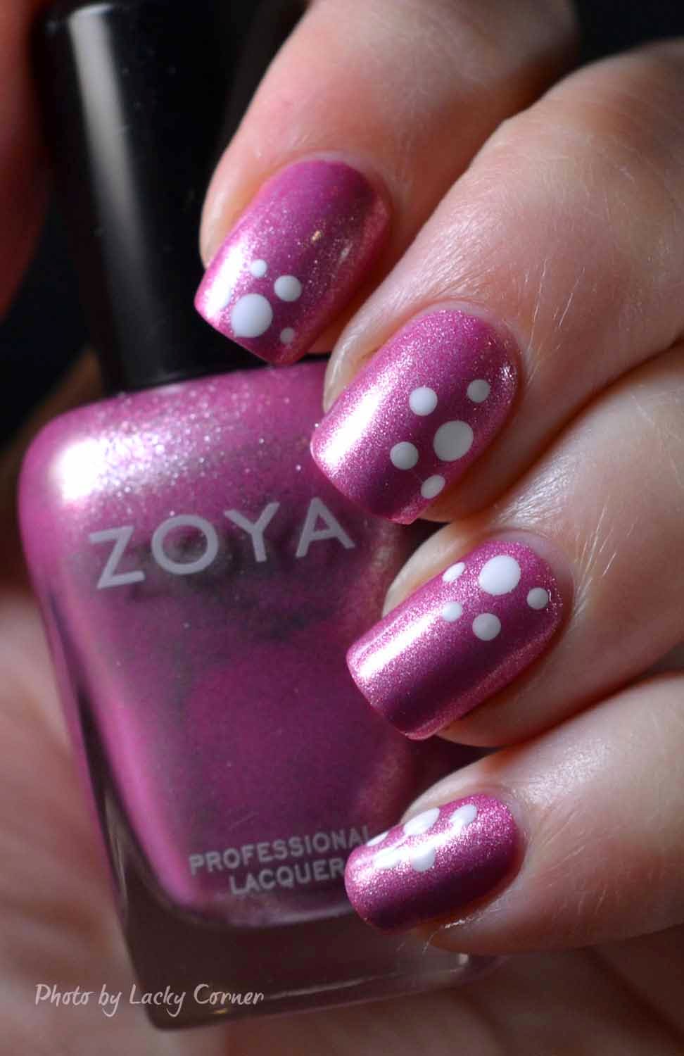 Lacky Corner: United In Pink - Zoya Rory with dots