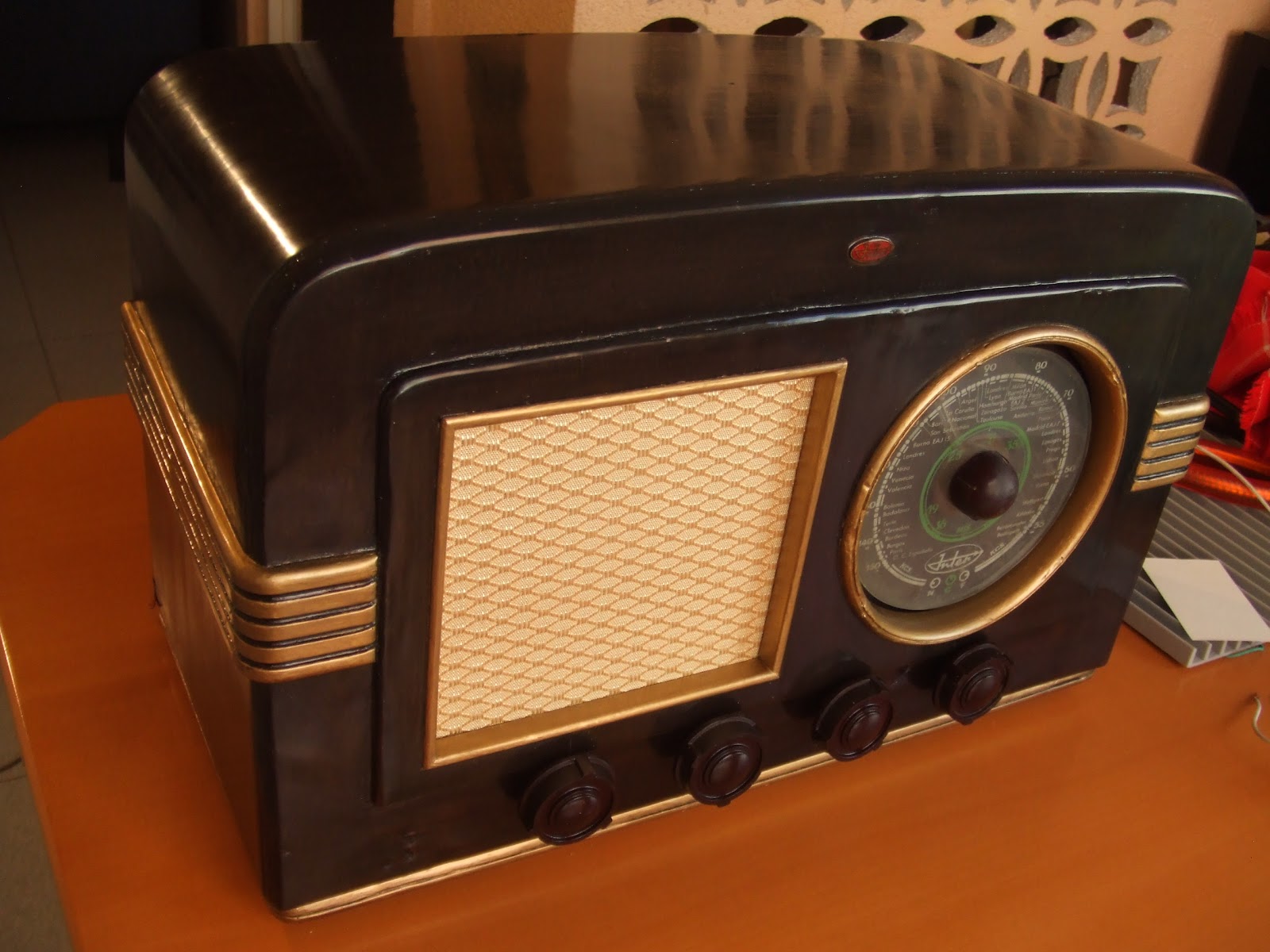 Radio Antigua: 40's