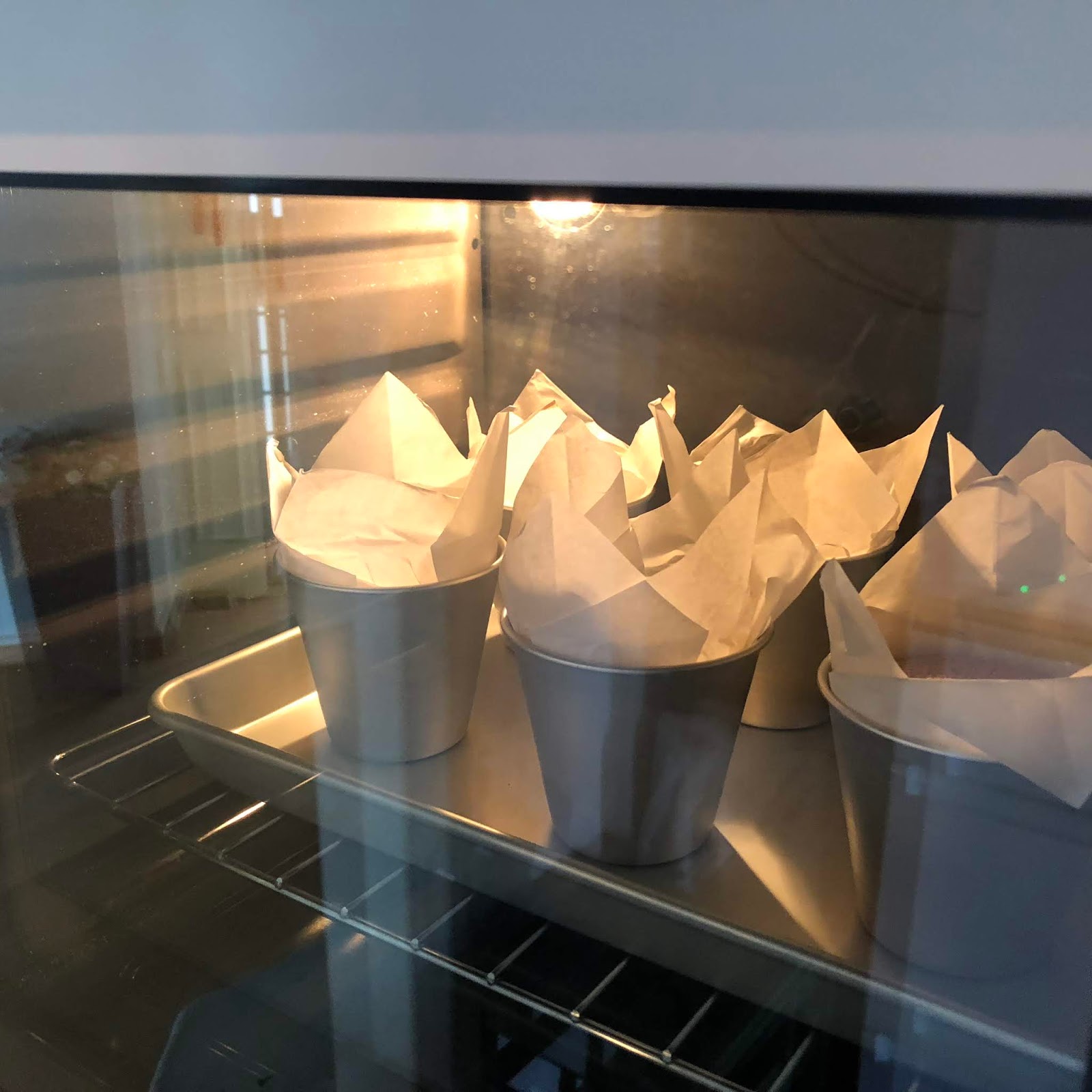 My Mind Patch: Paper-Wrapped Butter Sponge Cup Cake 纸包奶油蛋糕