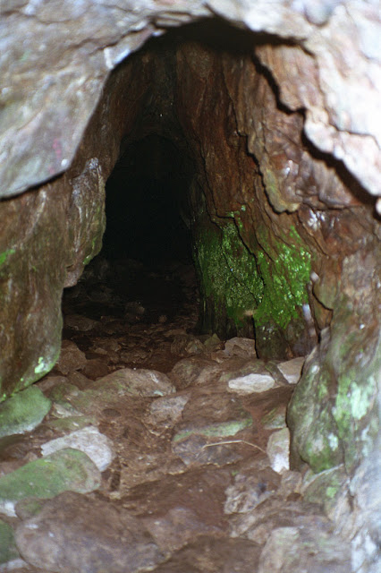 Marc Calhoun: Massacre Cave - Eigg