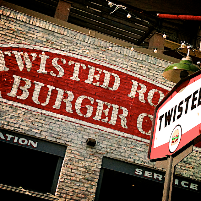 Bill's Triple-D Restaurant Review: Twisted Root - Dallas, TX