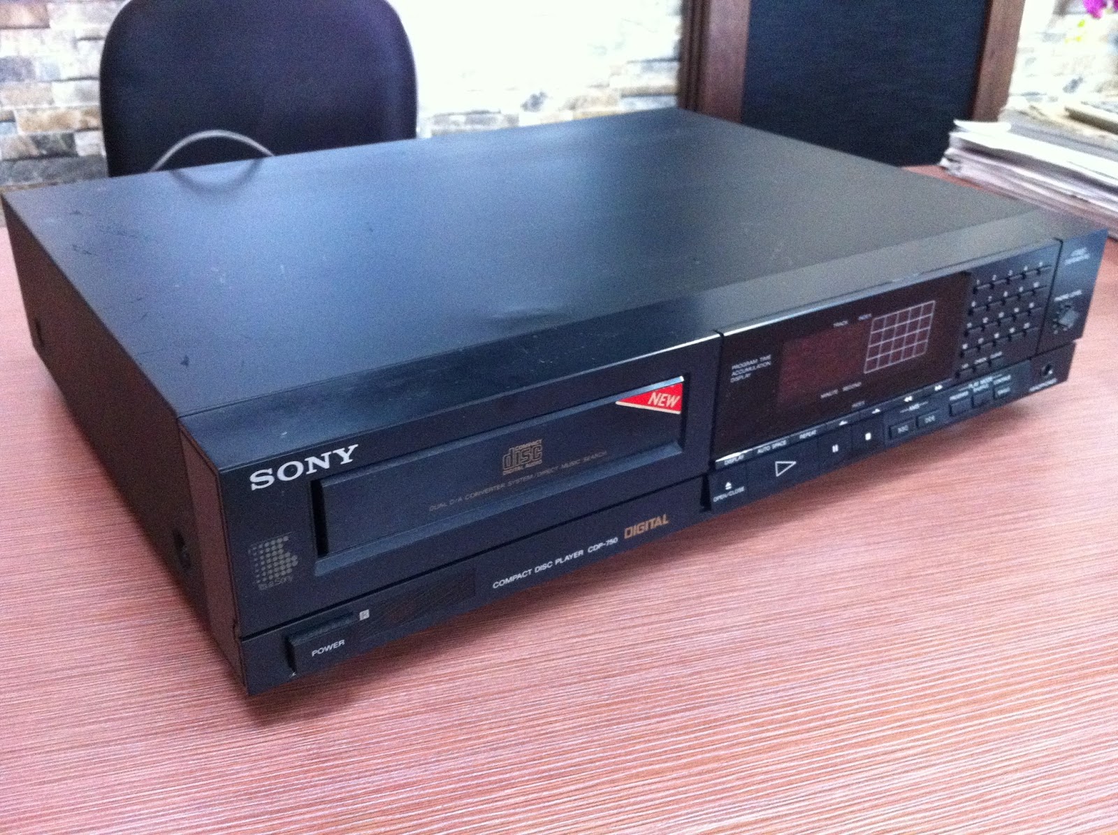 Maxx Audio Visual: Sony CDP-750 CD Player (used)