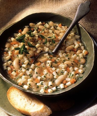 Consumos del Ayer: Cafés, Fondas, Boliches y Bodegones en Parque Patricios