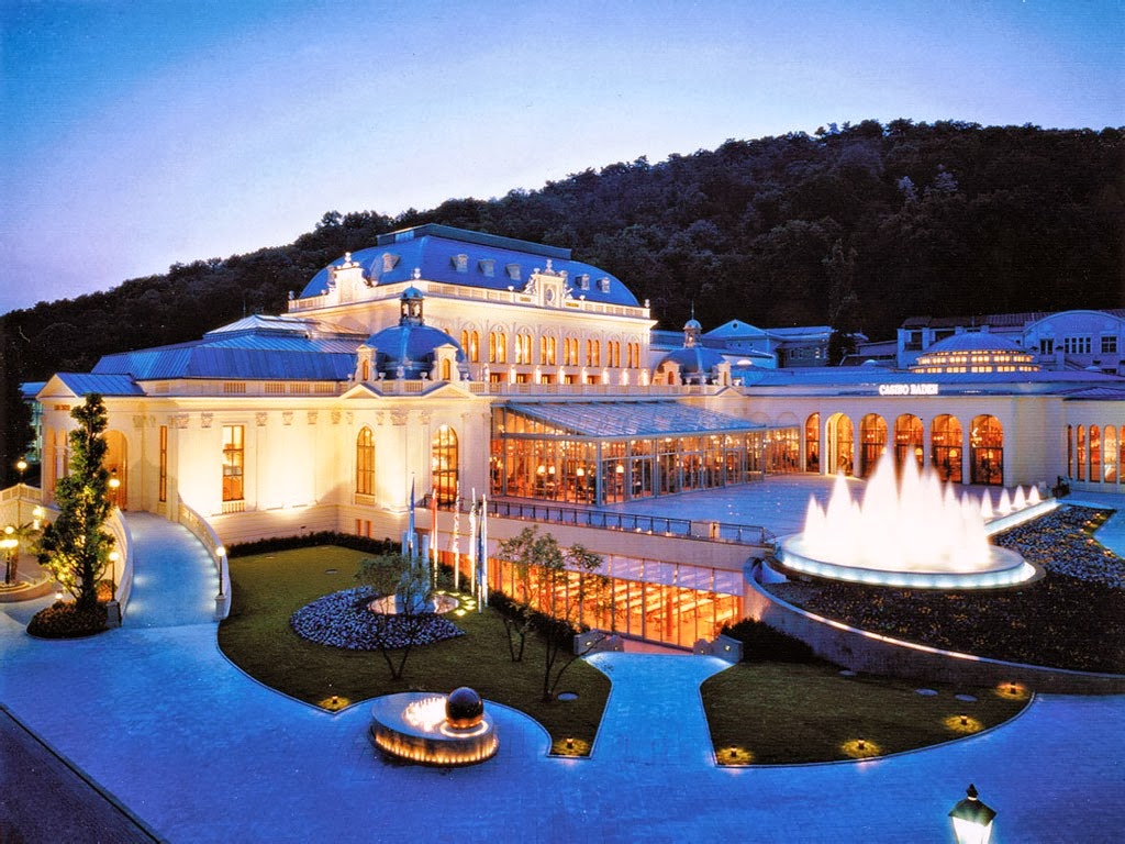 Passion For Luxury : Why visit Austria