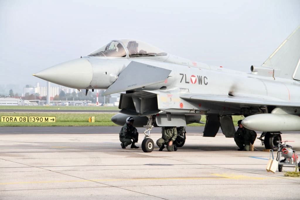 Austrian Eurofighter EF-2000 Typhoon Fighter Jet | Global Military Review