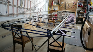 Building adventures of an Ultralight Glider: Wing with ribs