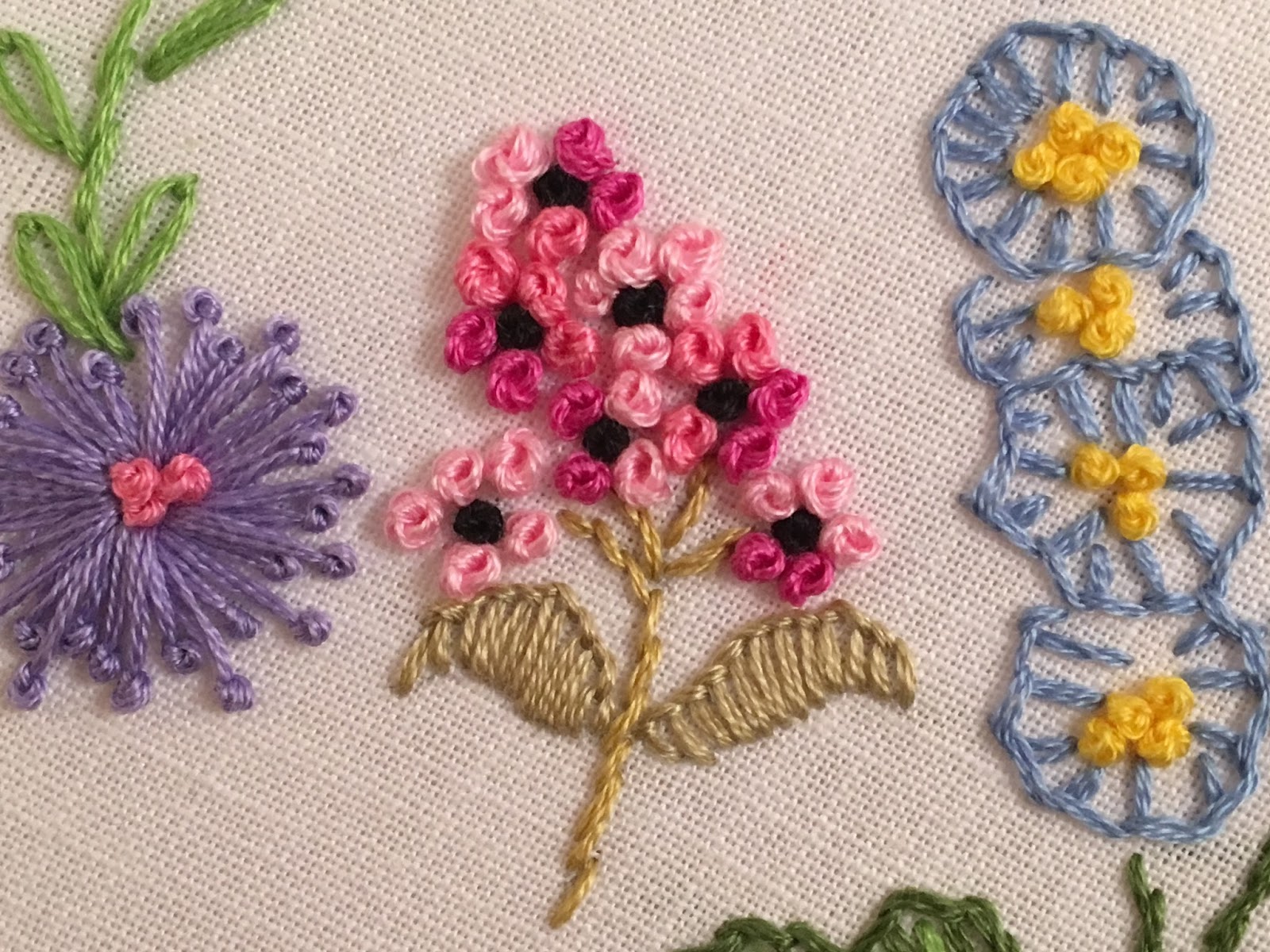 MooshieStitch: Colonial Knot Phlox Flower