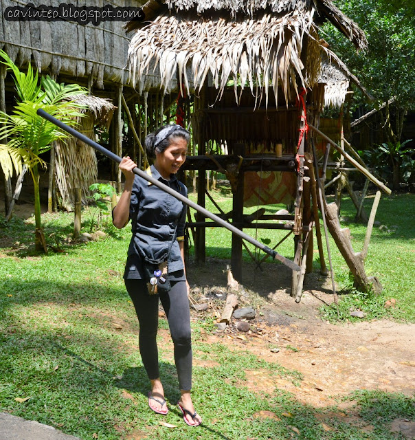 Entree Kibbles: Murut House (Blow Pipe & Henna Tattoo) - The ...