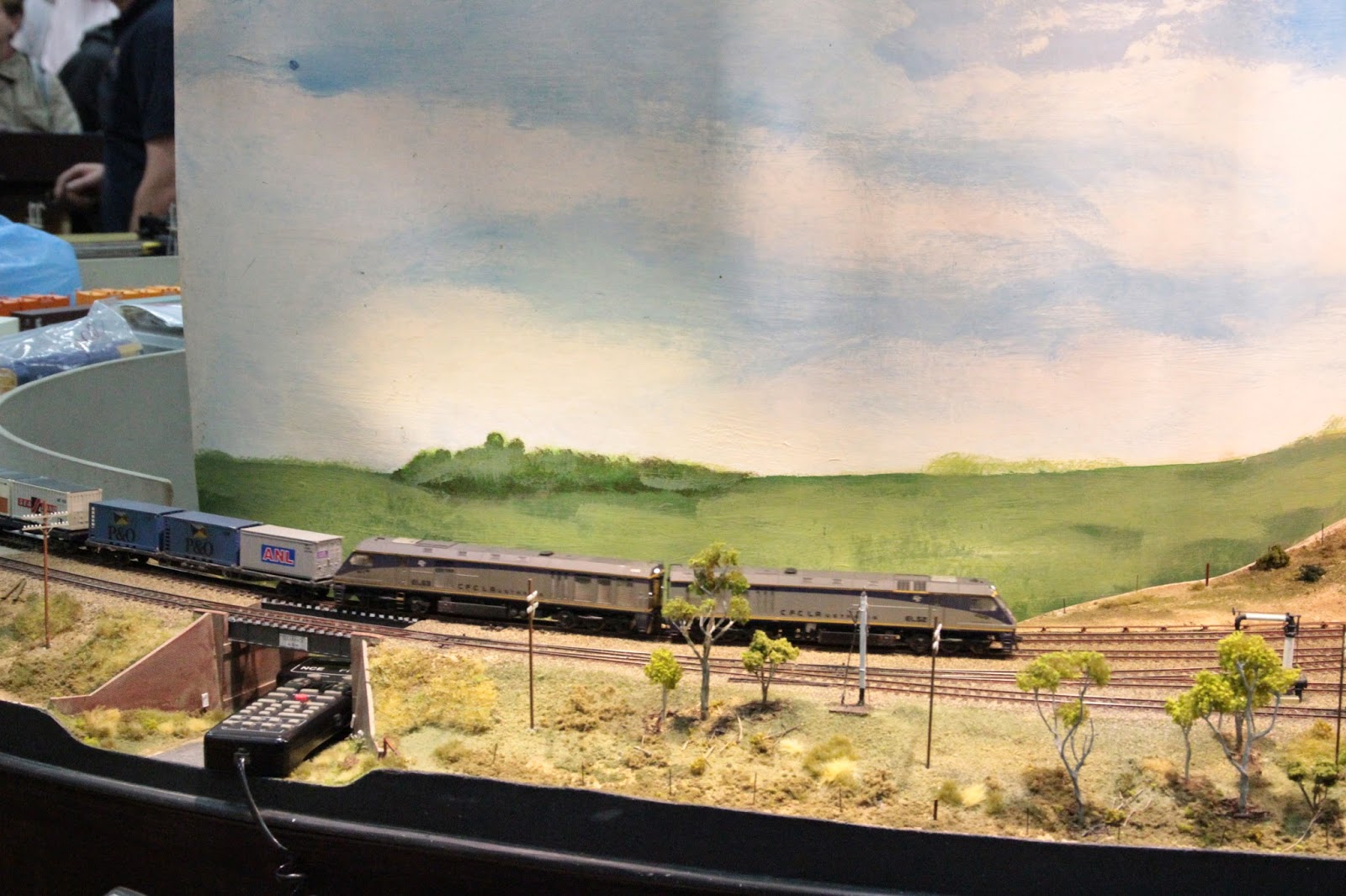 Barcoola: Hobsons Bay model Railway Exhibition 2014 report.