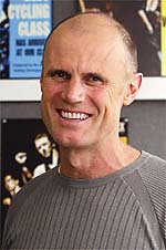 Body Combat na veia: Entrevista com Phillip Mills