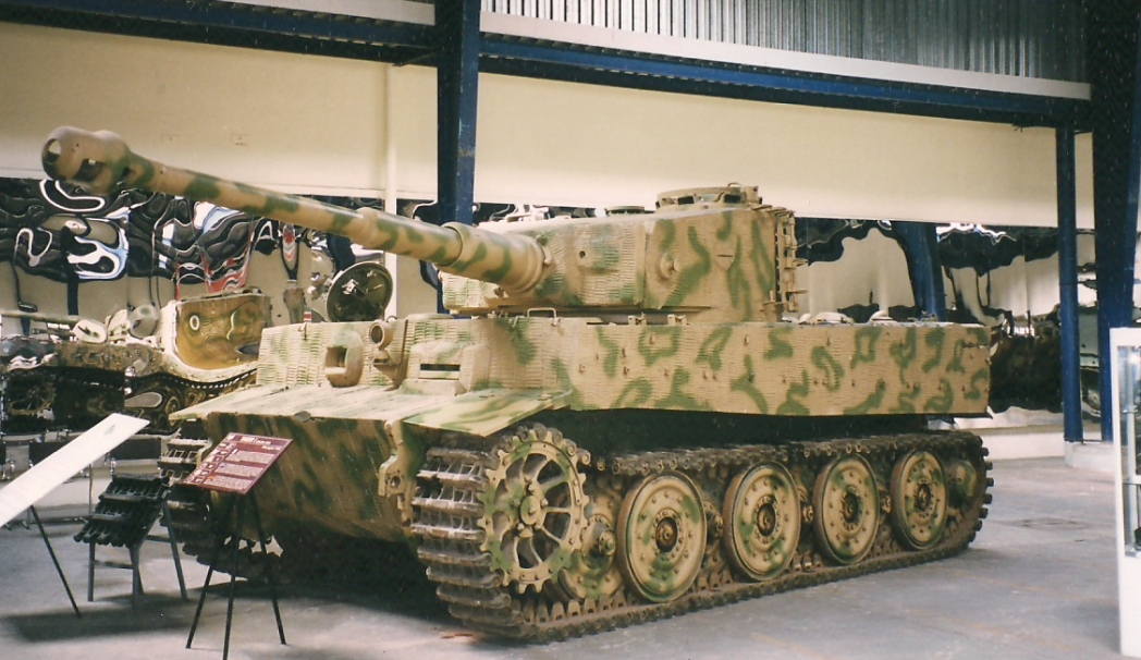 HISTOREICH: Impressionnant TIGER Ausf E 221 au musee des blindes Saumur