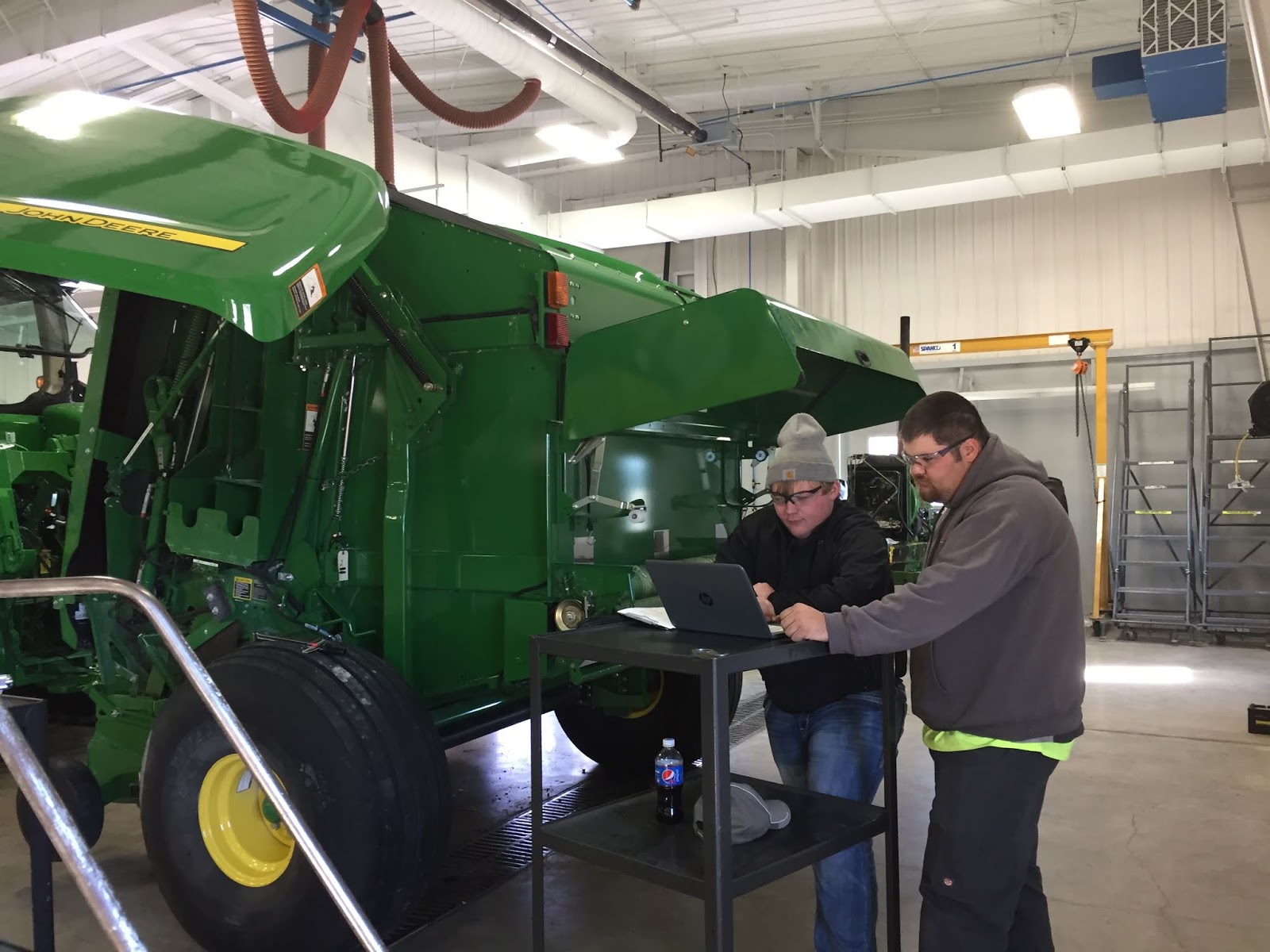 John Deere TECH Calmar: Implement Class