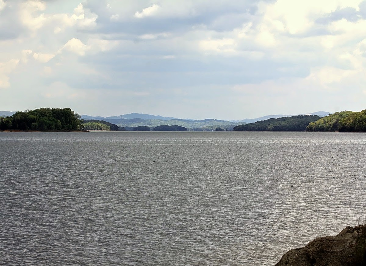 Gary's Outdoor Wanderings2: FAVORITE ISLAND ON CHEROKEE LAKE