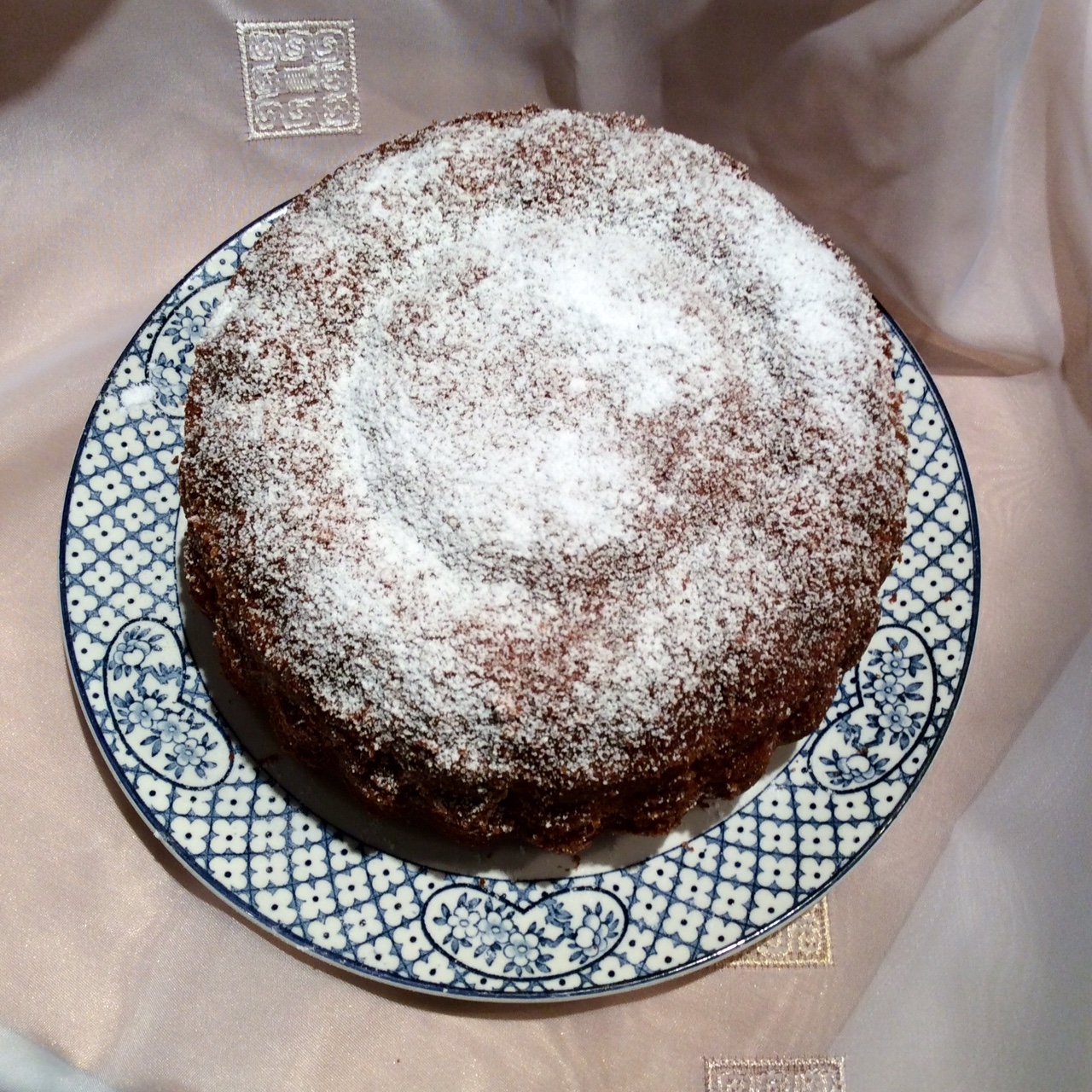 Chez Maximka: Bundt Cake with Mickey Finn Salted Butterscotch