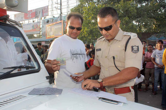 View Patna: City SP launches vehicle checking drive