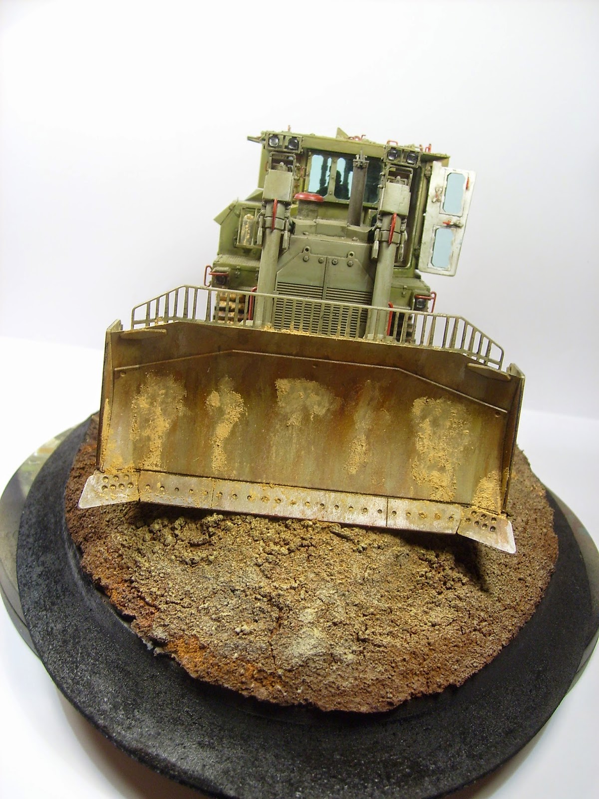 MODEL ABTEILUNG: DR9 DOOBI ARMORED BULLDOZER