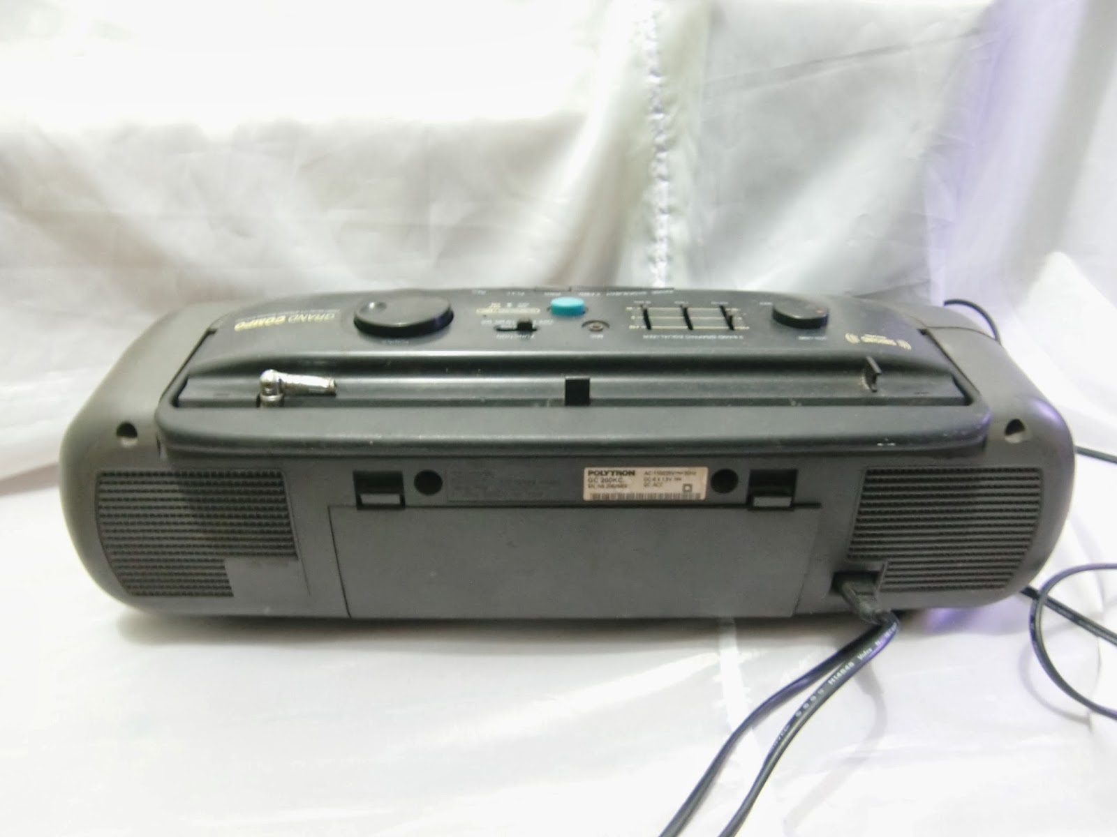 CILEGON ANTIK: Radio Cassete & Tape Recorder POLYTRON Grand Compo GC 200KC