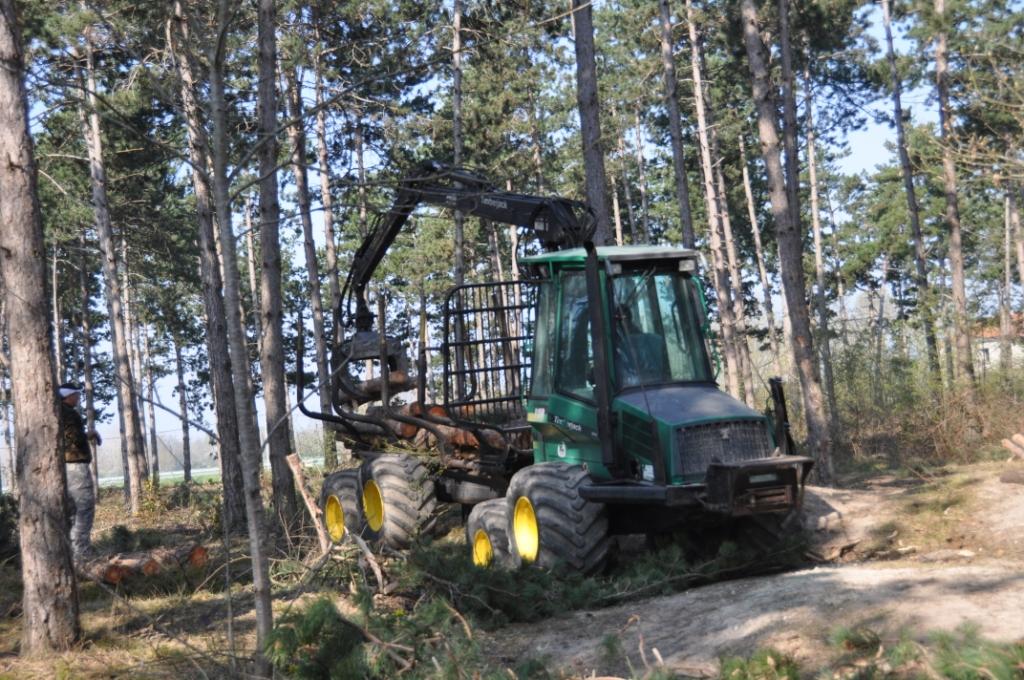CFPPA le Chesnoy - 45200 AMILLY - Formations Conduite de Machines ...