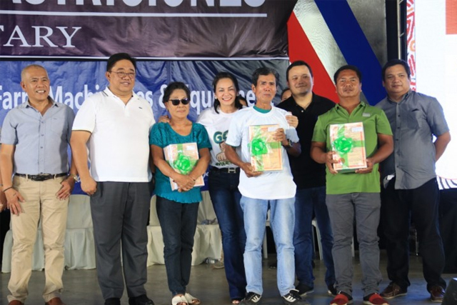 DAR distributes CLOA to Caraga farmers – News BEaST Ph