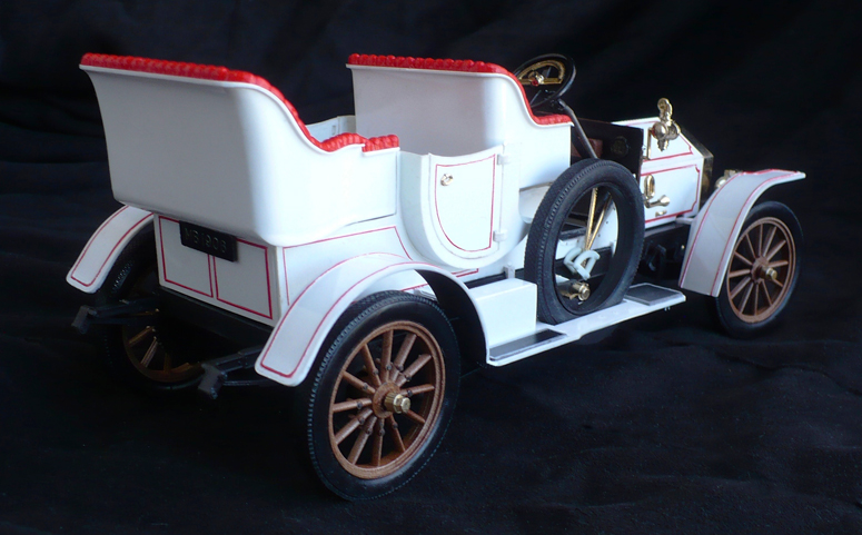 The Great Canadian Model Builders Web Page!: 1906 Mercedes Simplex Tourer