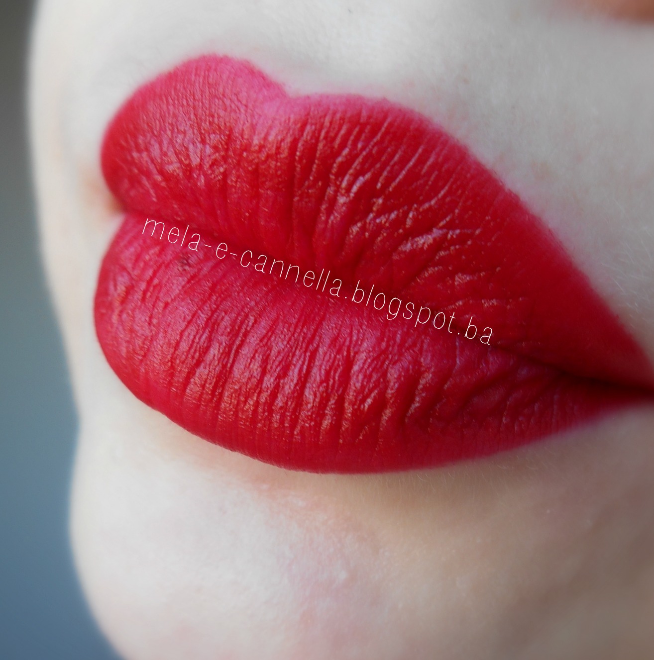 mela-e-cannella: Avon True Color Matte Lipstick - Red Supreme