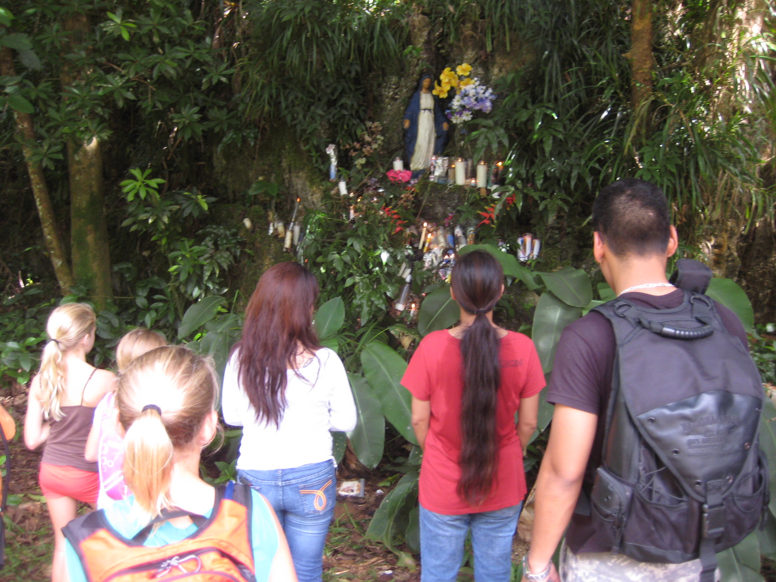 Peyt's Island: Easter on Guam