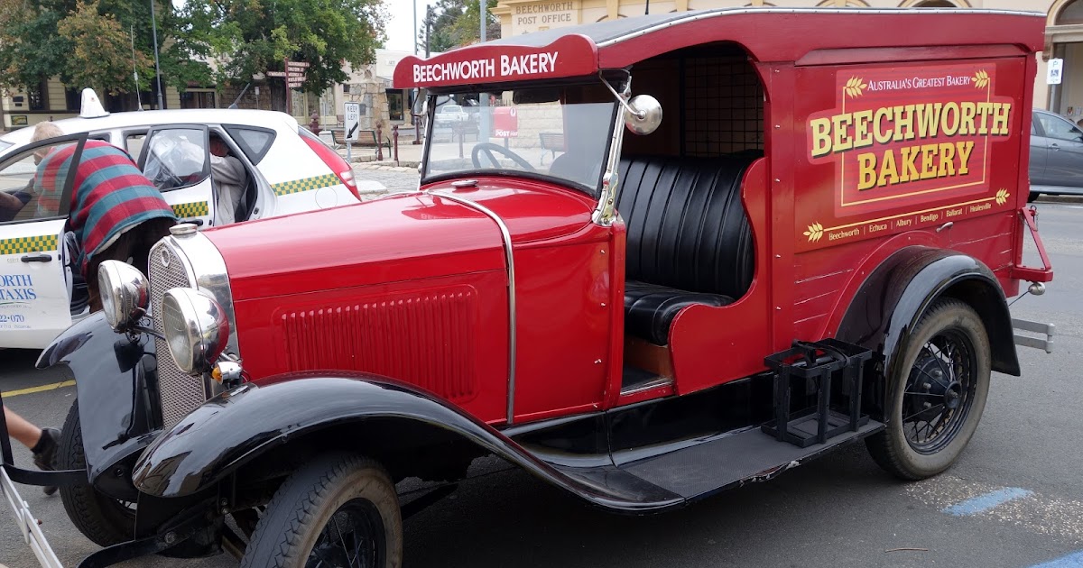 Tofu Photography: The Beechworth Bakery van in Beechworth, Victoria