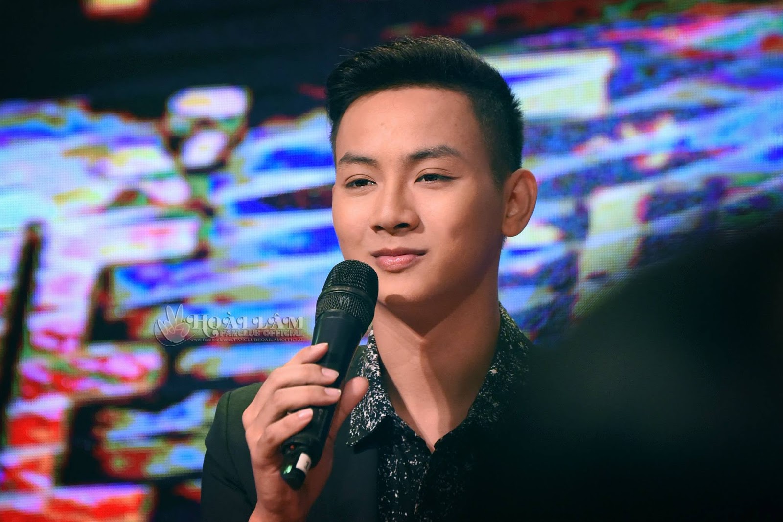 Ca Sĩ Hoài Lâm: [Photo] Hoài Lâm biểu diễn ở GEM Center - Event SCTV 29 ...