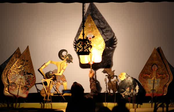 Wayang, Pertunjukan Seni Budaya Masyarakat Jawa - Santos Blog