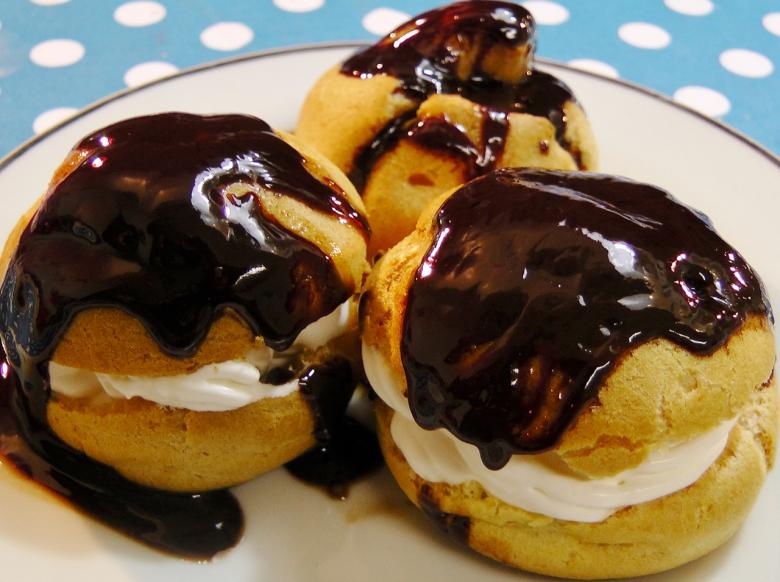 Resep Chocolate Icing Puff