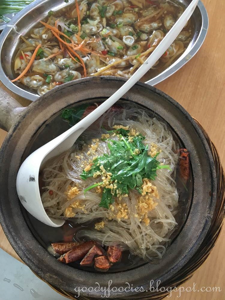 GoodyFoodies: Different Taste Restaurant, Bercham, Ipoh - Seafood Delights