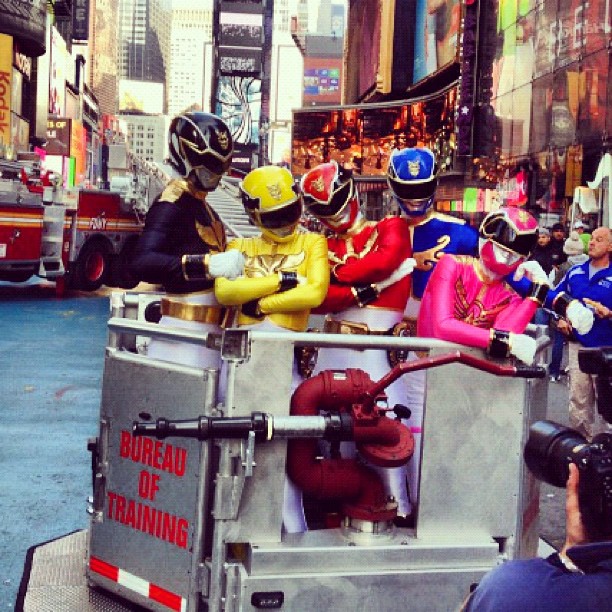 Henshin Grid: Power Rangers Megaforce in New York