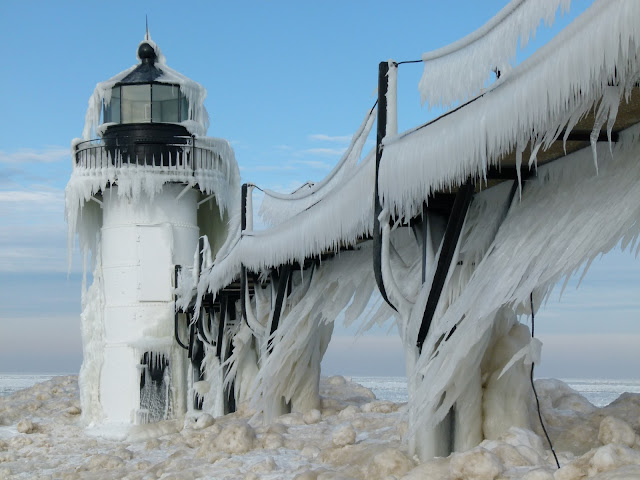 Elfandarilha: 30 faróis fascinantes pelo mundo