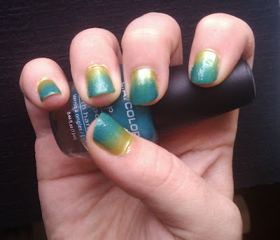 Dabble...: Gradient Manicure