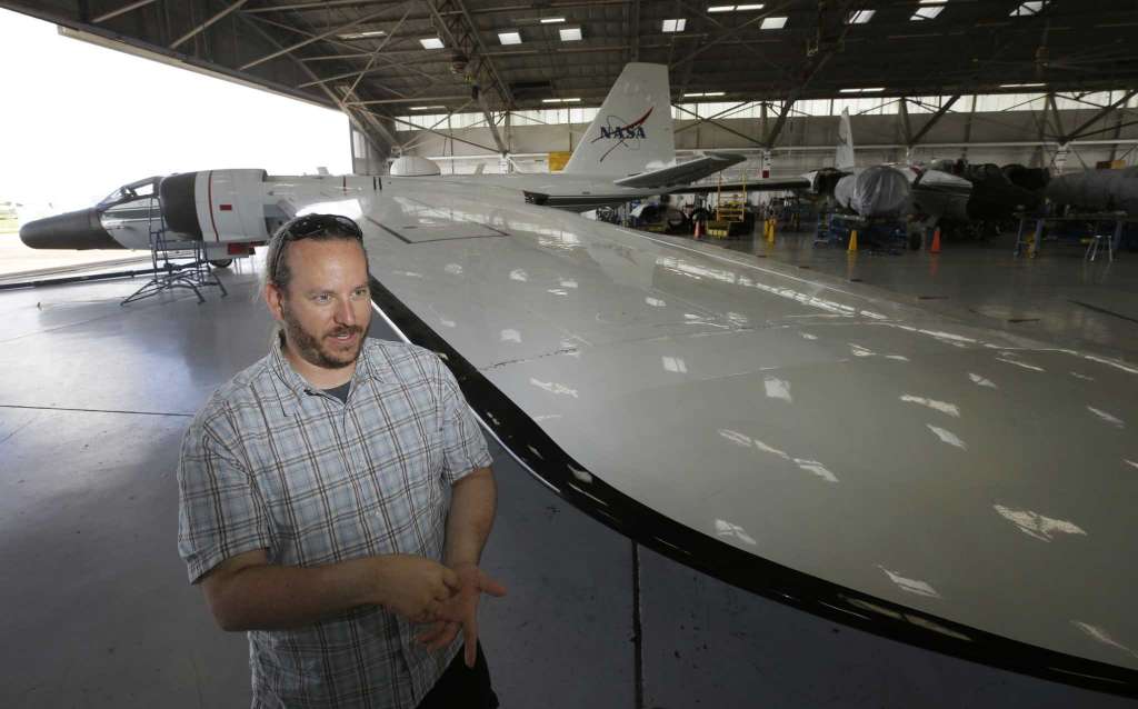 Kathryn's Report: Ellington Airport (KEFD), Houston, Texas: Aircraft to ...