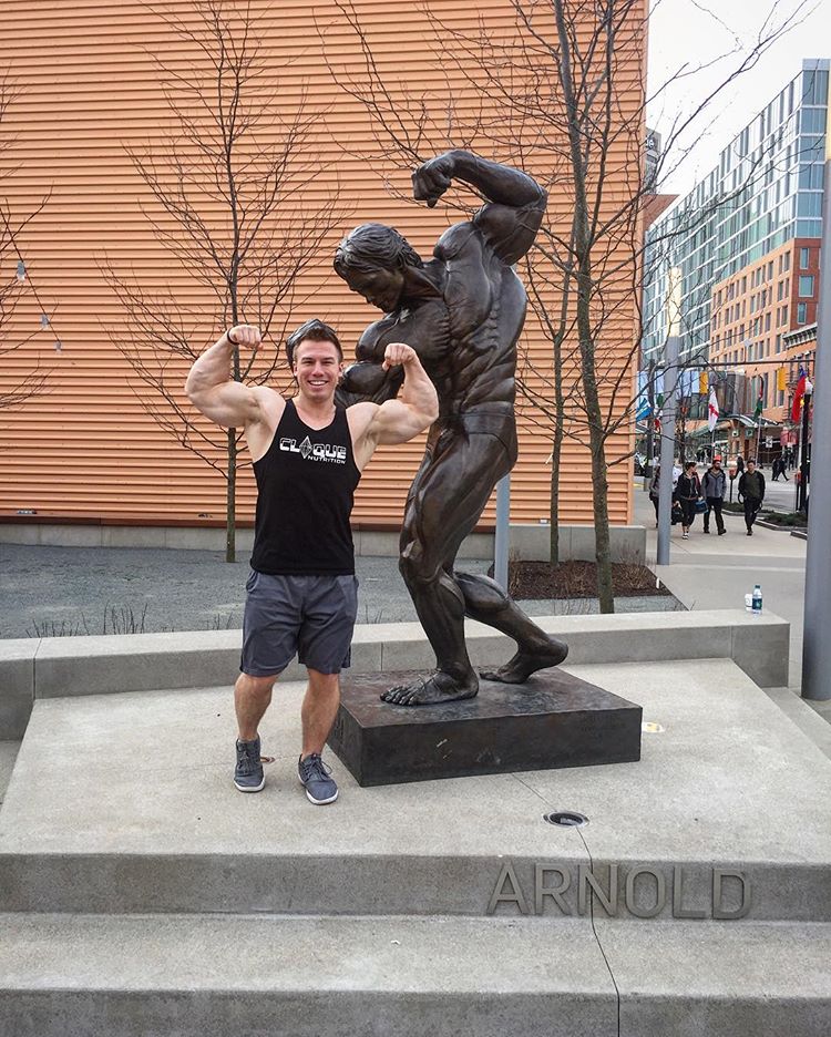 the beauty of male muscle: Kyle (1/3)