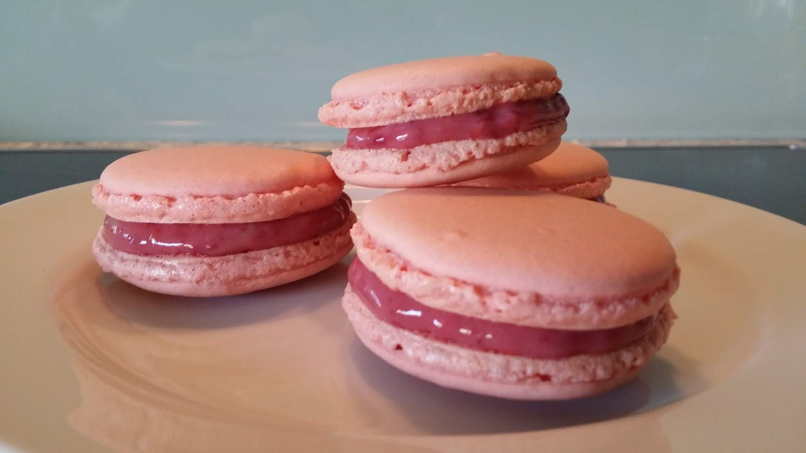 Macarons de Framboesa - Colher de Pau e Salto Alto